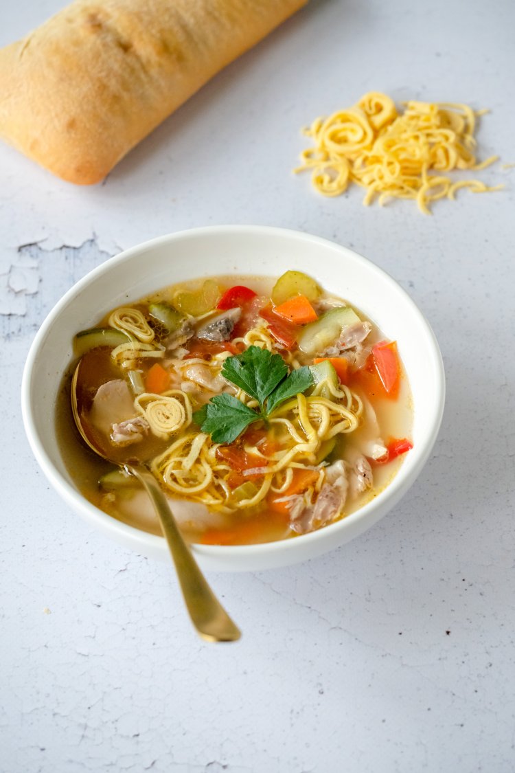 Recept "Kippensoep met ei" | njam!